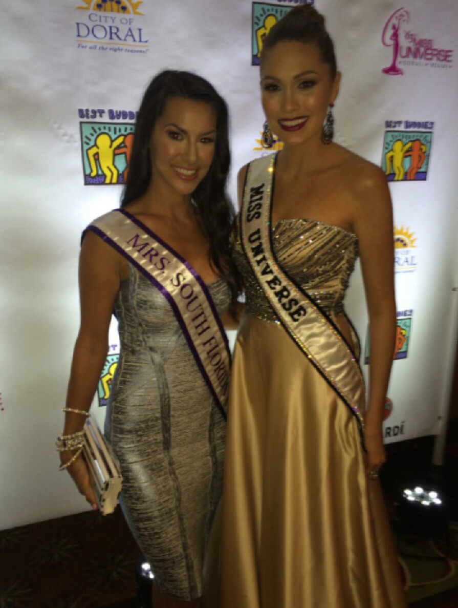 It Was National Auction Night For Miss Universe - Lindsey Berman